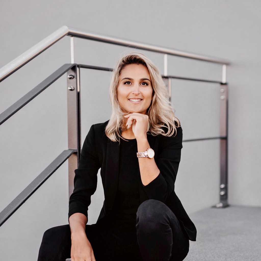 Mona Azizi - Leitung Digitalisierung und Prozessentwicklung - MAUSS BAU ...