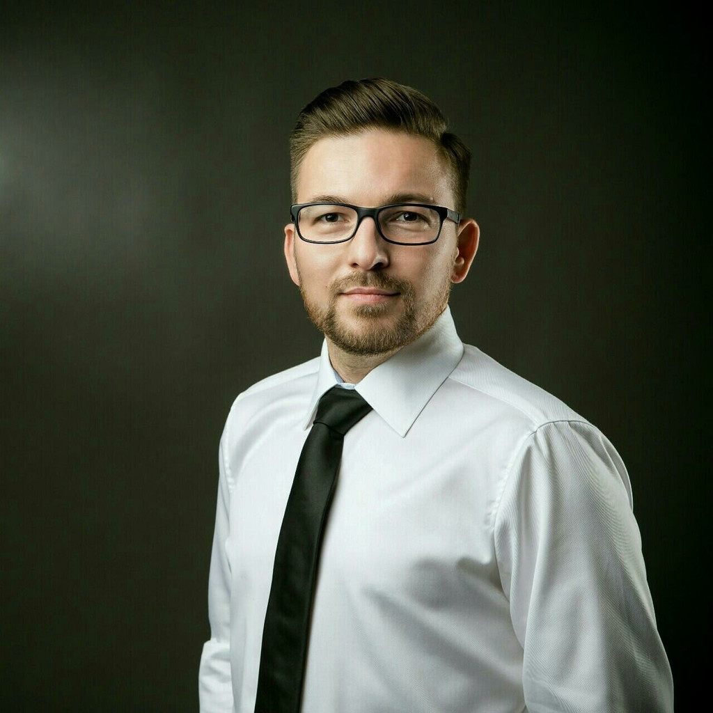 Dominik Simon - Abteilungsleiter Elektrokonstruktion ...