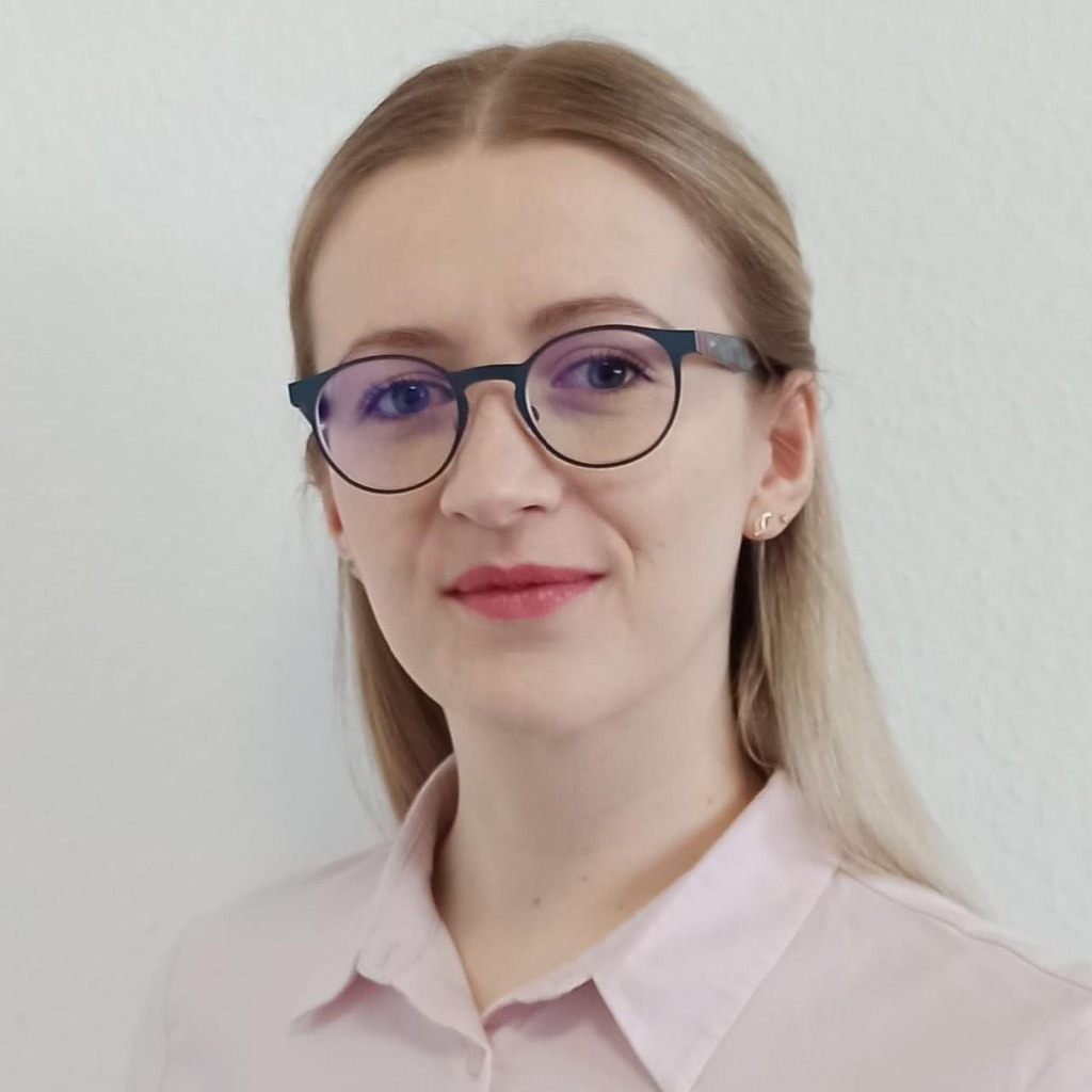 Paula Bidzinska - B.A. Business Administration & Management ...