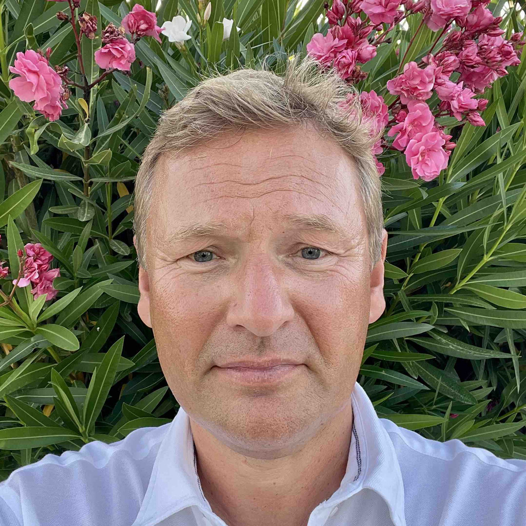 Frank Albrecht in der Personensuche von Das Telefonbuch