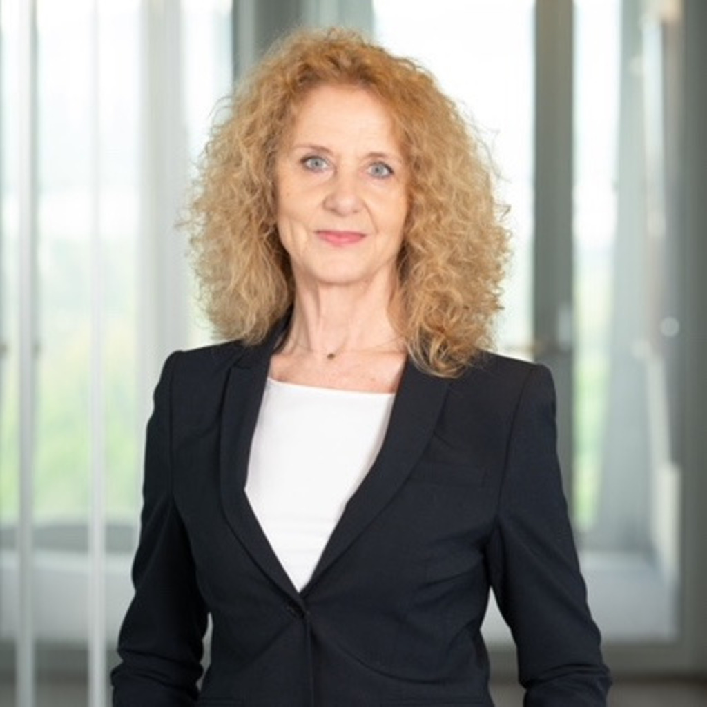 Sandra Wagner - Head of Property Management; Key-Account-Manager ...