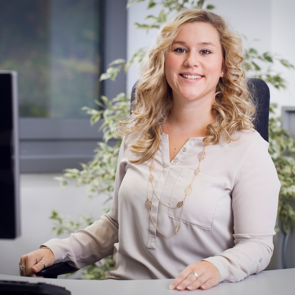 Anna Schmidt - Mitarbeiter Customer Service - Interroll Engineering ...