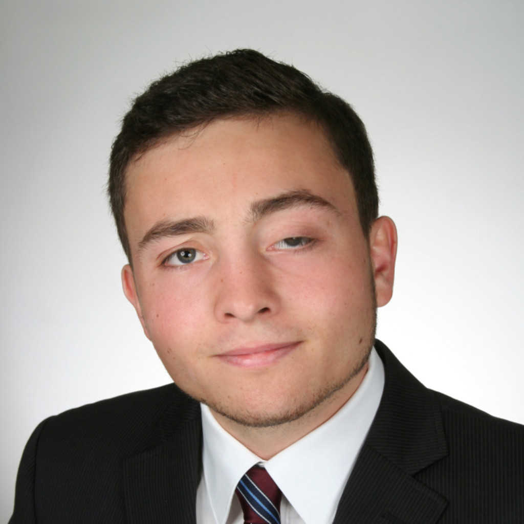 Alexander Geiß - Informatik und Informationswirtschaft - Universität ...