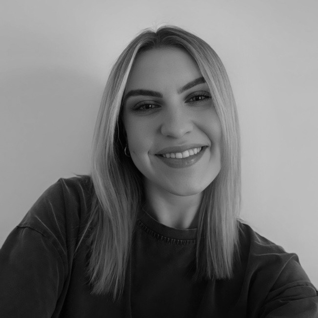 Elena Seidl - Teamassistentin - Ott & Partner Treuhand ...