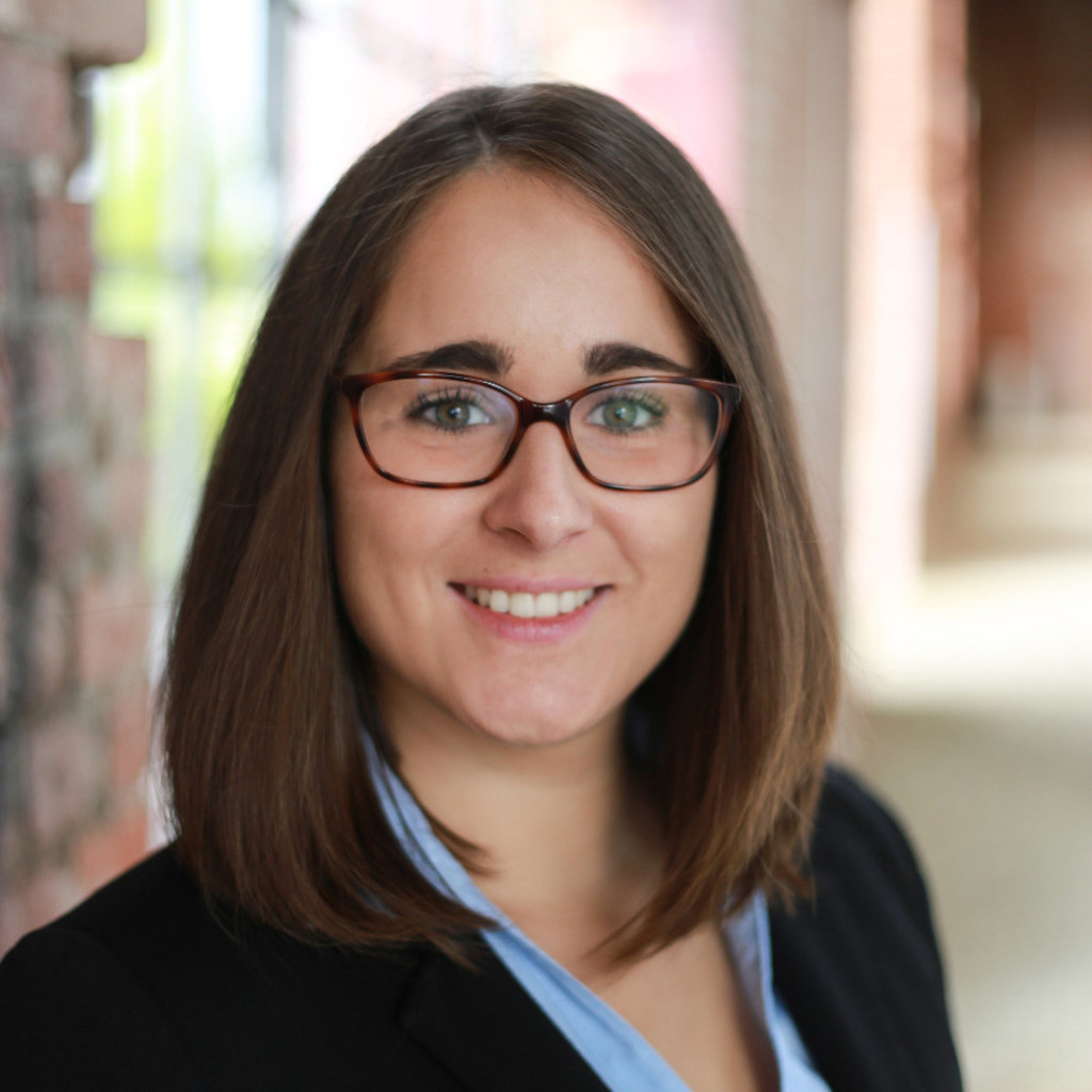 Laura Schumm's Instagram, Twitter & Facebook on IDCrawl