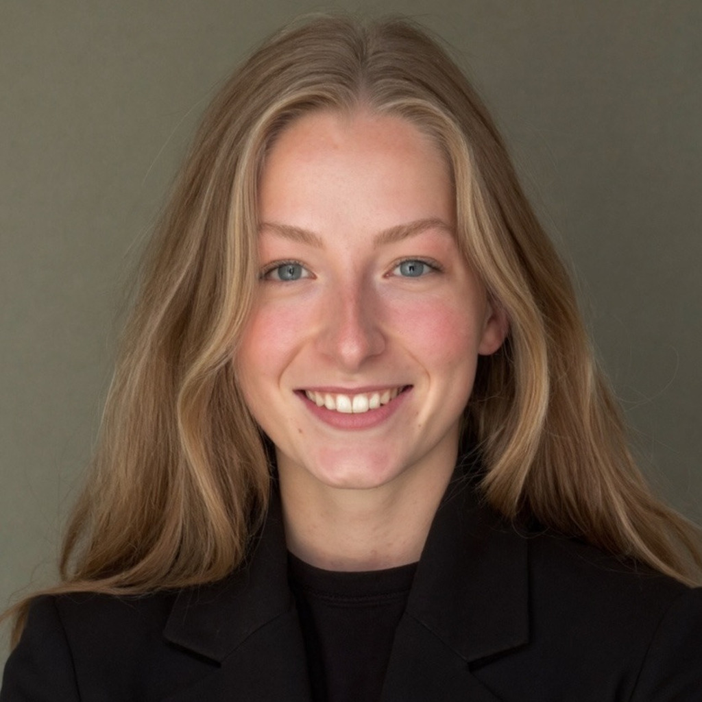 Laura Schick - International Sales Manager - Apex Global Advisors | XING