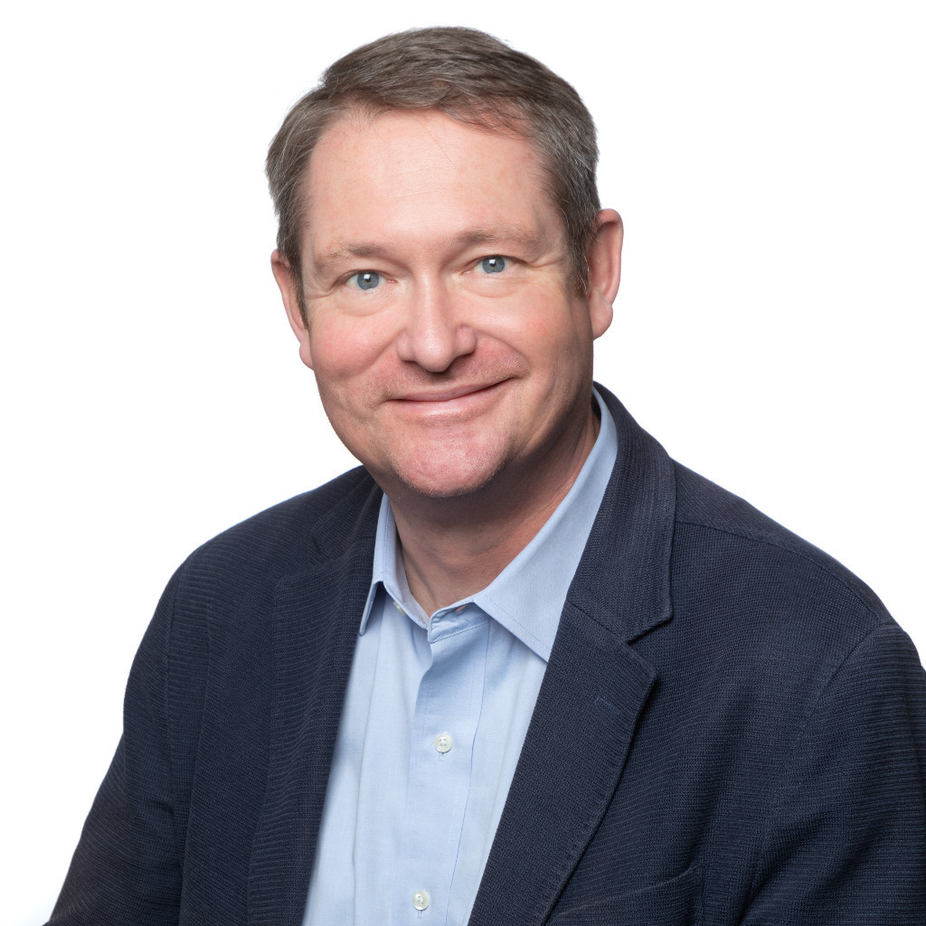 Stephen Buechner - Executive Director, CRO & MLRO - Straal Sp z.o.o. | XING