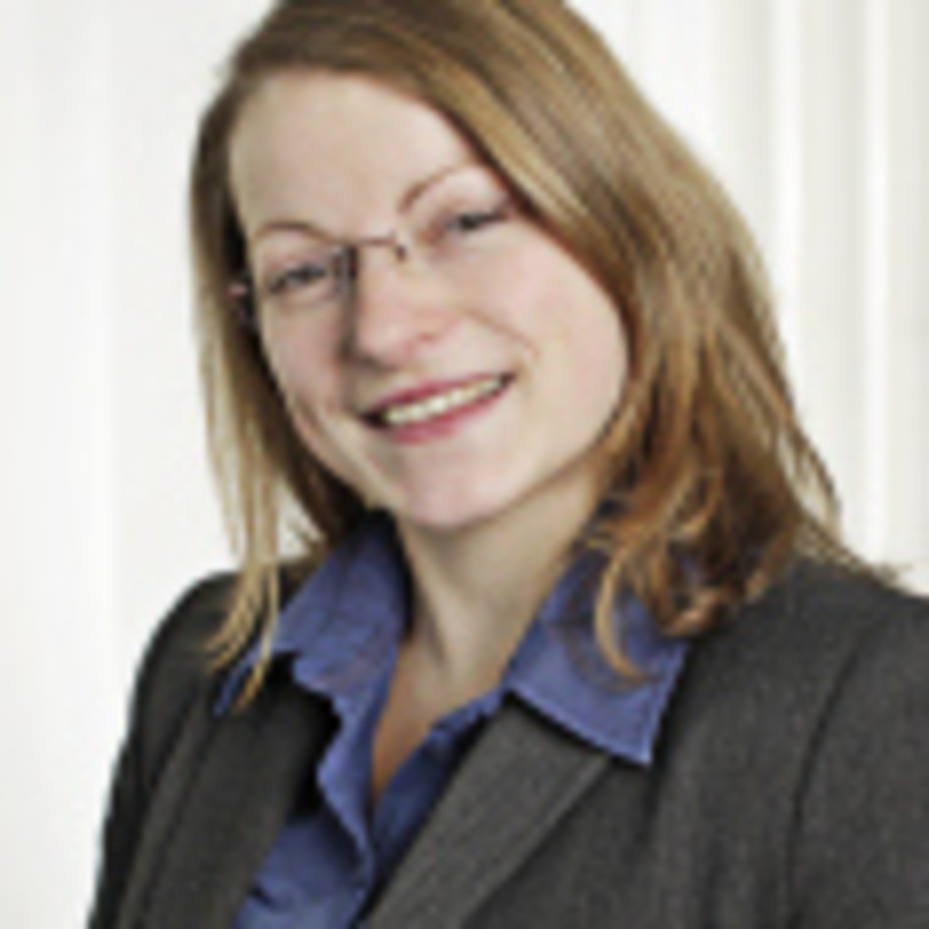 Regina Rudolph - Assistenz der Geschäftsleitung - Rosenberger GmbH | XING