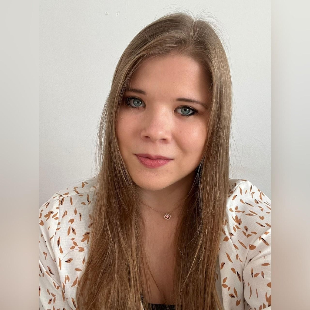 Emma Gerber's Instagram, Twitter & Facebook on IDCrawl