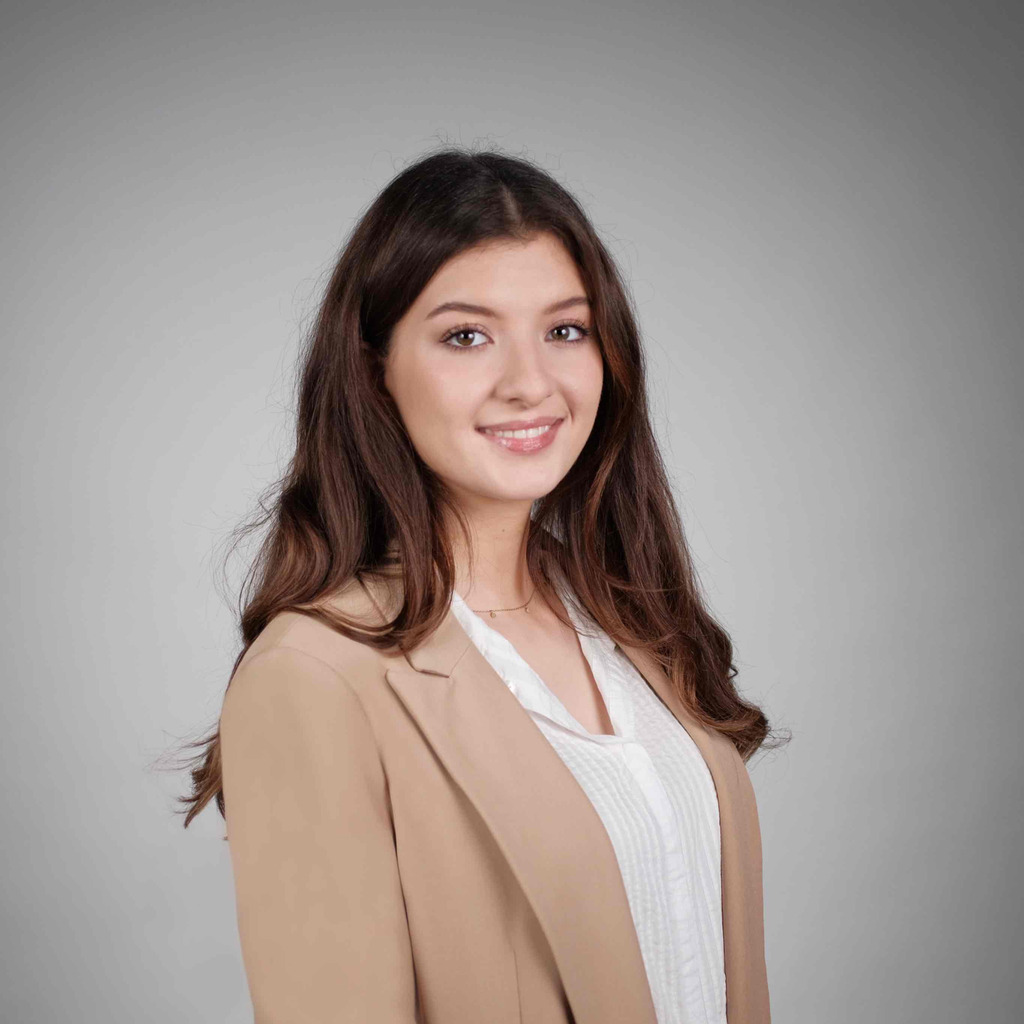 Lisa Kraml - Objektmanagerin Immobilien - ISS Communication Services ...