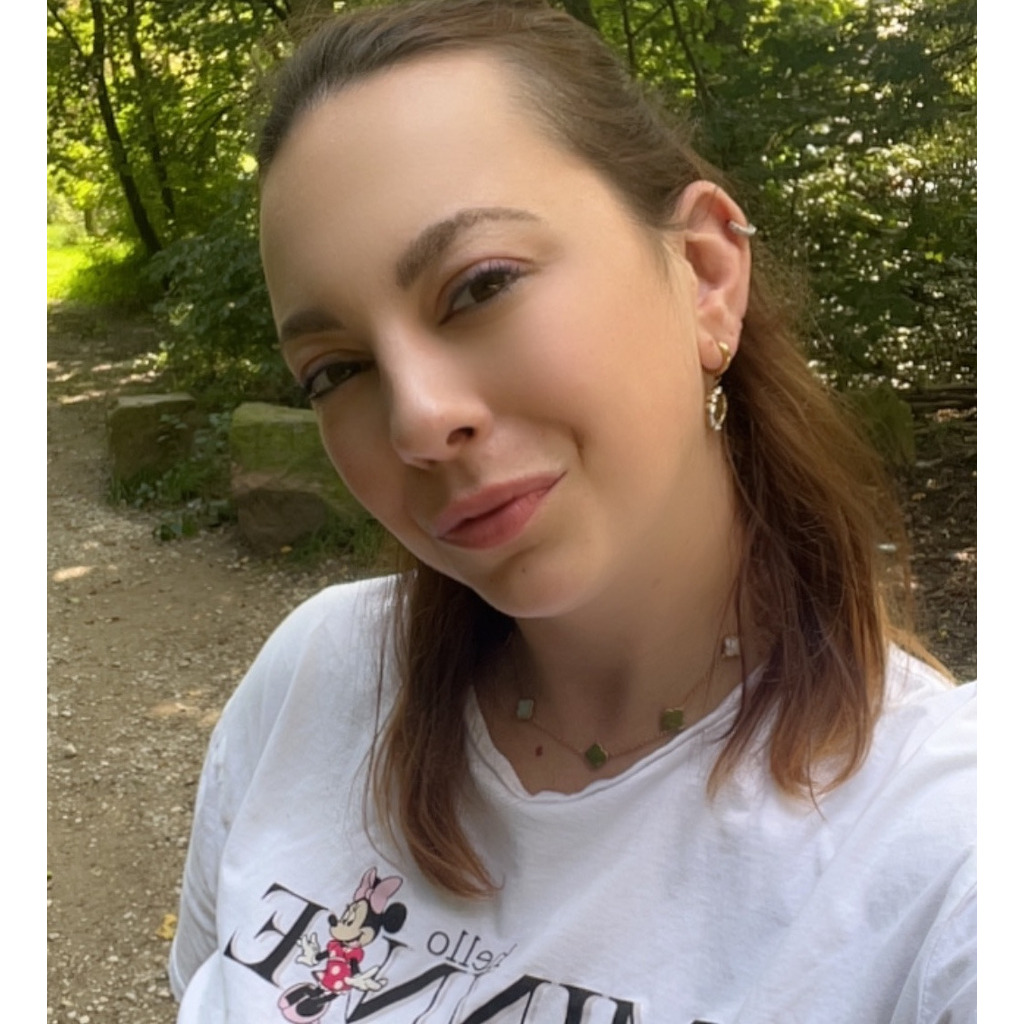 Michelle Falzone - Fahrlehrerin BE - Fahrschule Fellmer | XING