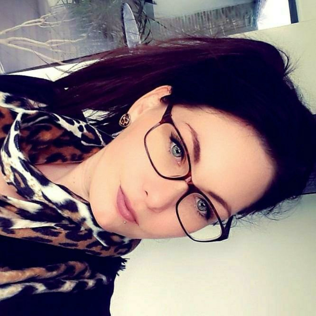 Jacqueline Donner - Sachbearbeiter Kreditorenbuchhaltung - FALKE KGaA ...