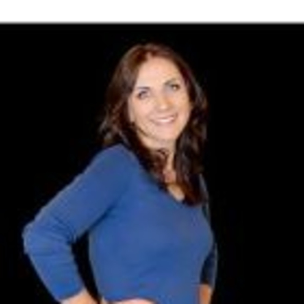 Julia Pinter - Visagistin/Hairstylistin - Kosmetik | XING