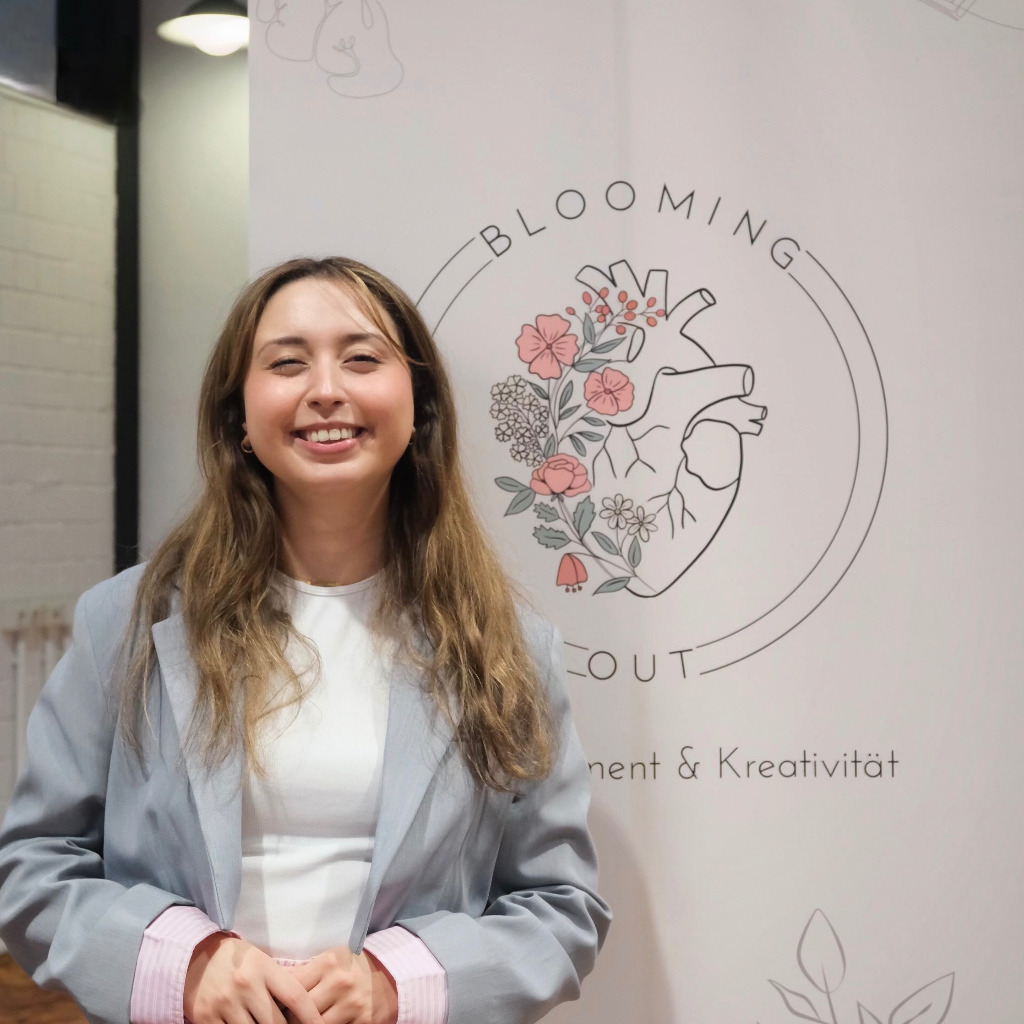 Dillara Sarikaya - Studentische Hilfskraft - Universität Duisburg-Essen ...