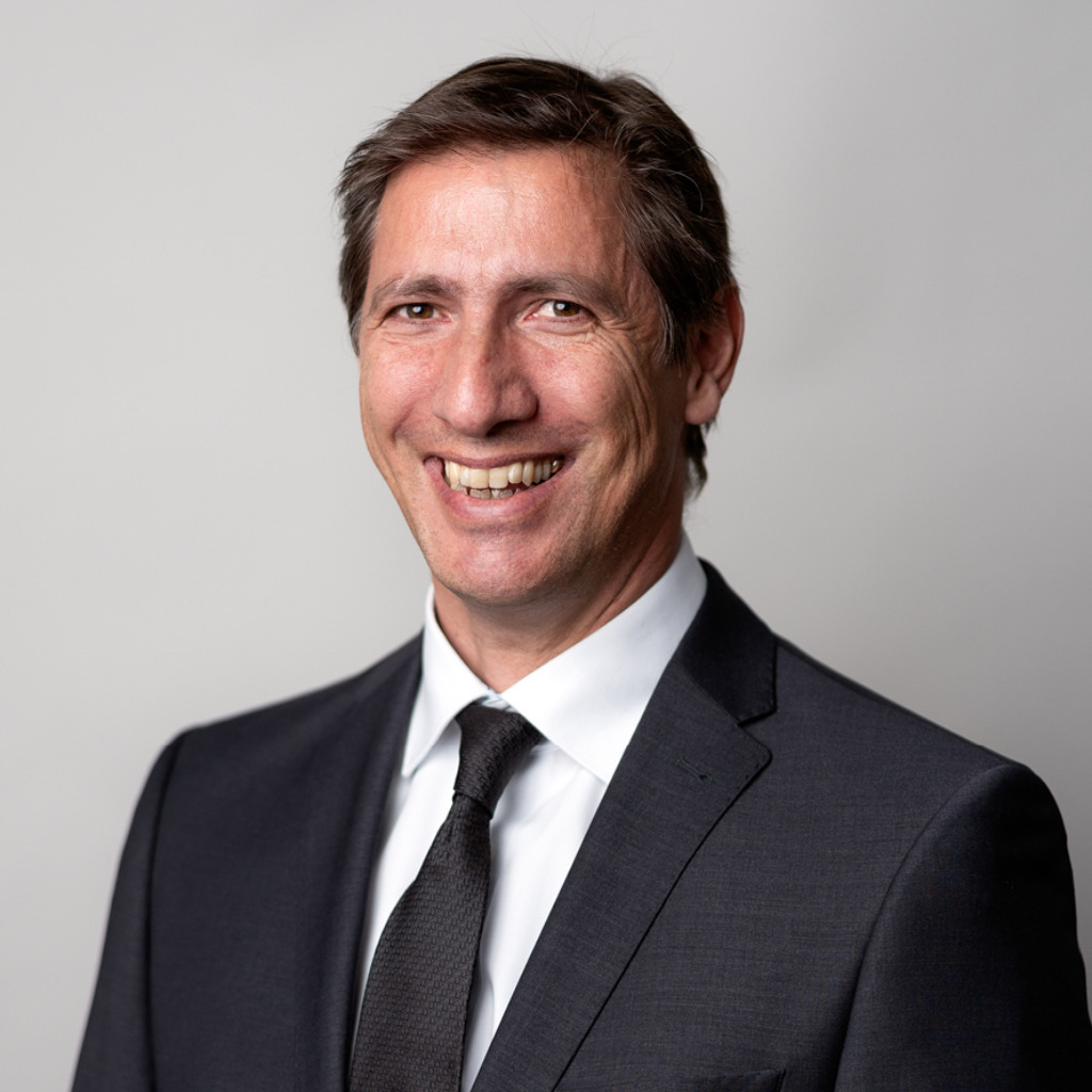 Albert Mayer - Portfoliomanager / Private Banking - Volksbank ...