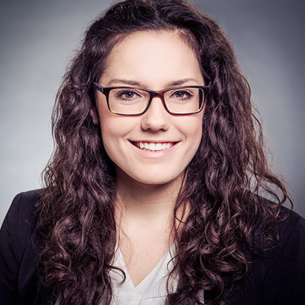 Andrea Dörr - HR Operations Specialist - Fresenius Medical Care | XING