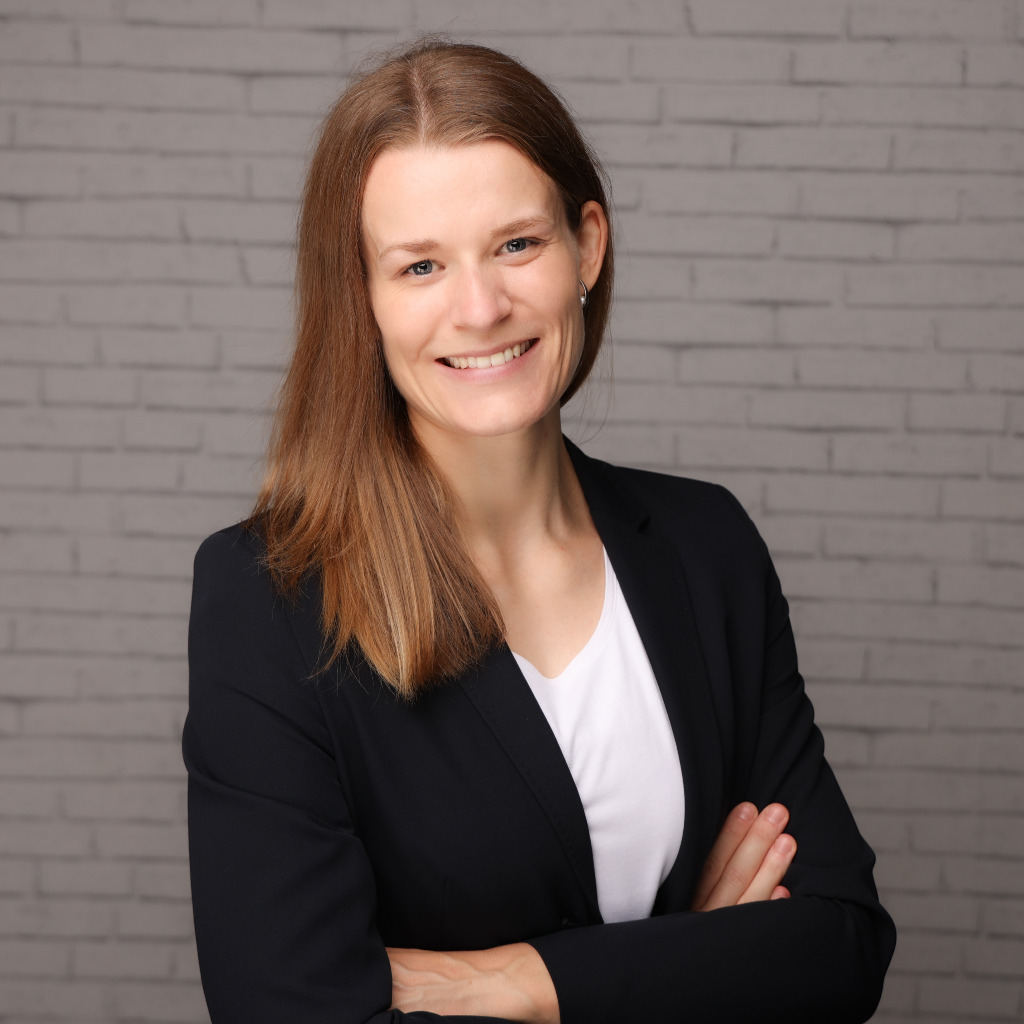 Anna Tully - Referentin Technologie und Innovationsmanagement ...