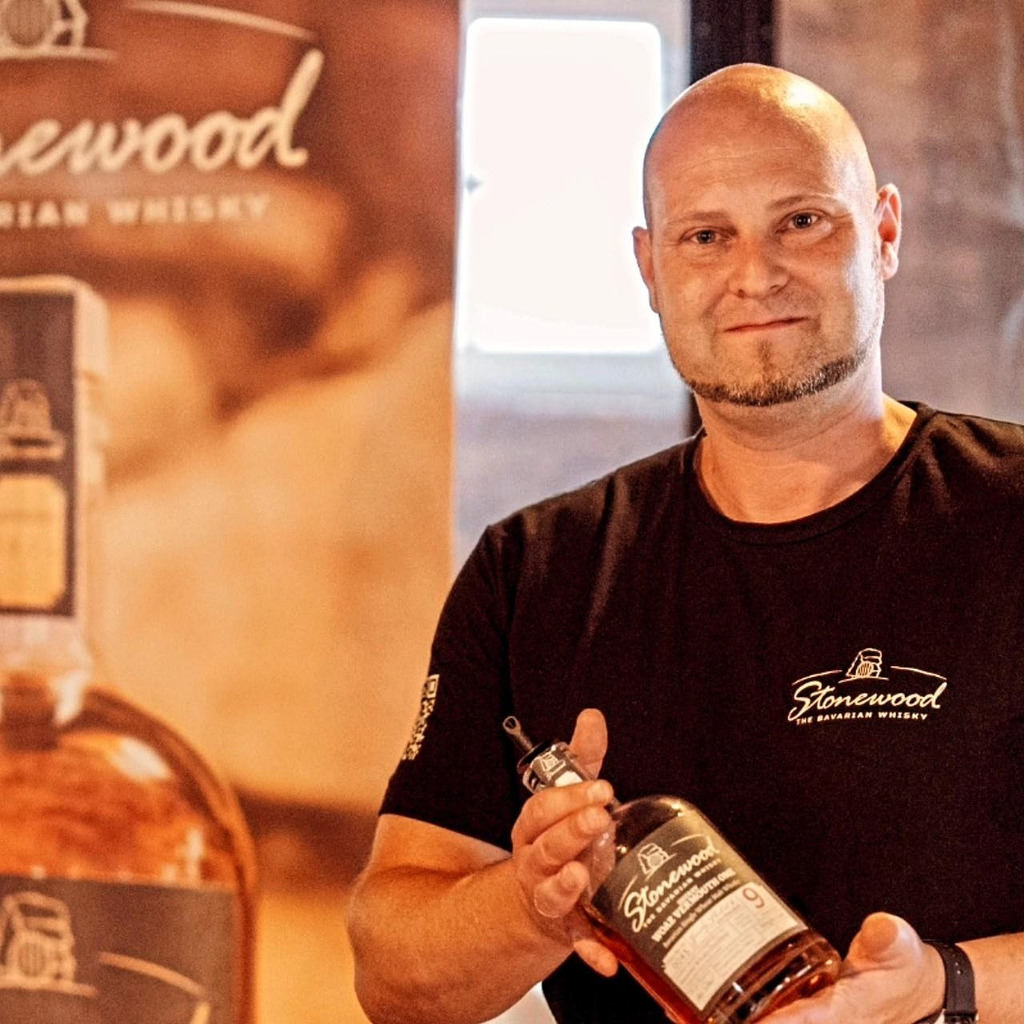 Philipp Pröls - Management Logistik | Administration Vertrieb - Schraml ...