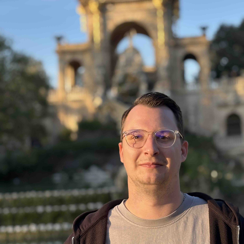 Nico Dalka - Stellvertretende Personalleitung/ Datenschutzkoordinator ...