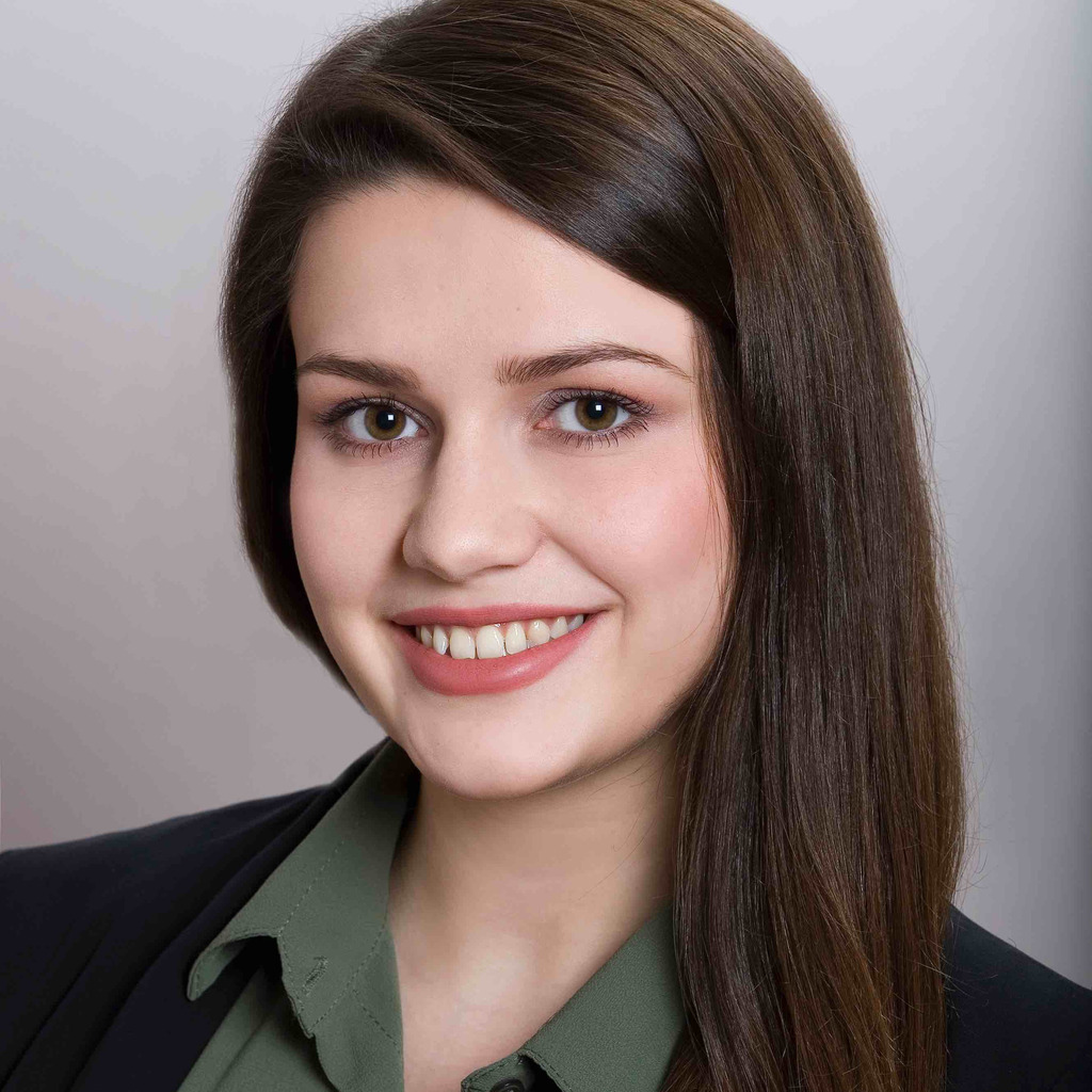 Alexandra Engelhoven - Stellvertretende Personalleiterin - Zeiss ...