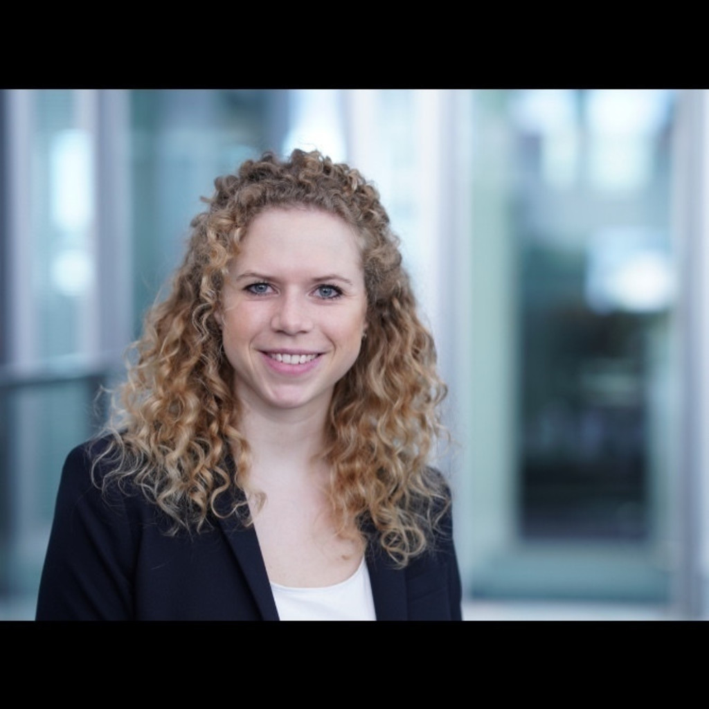 Josephine Roehl - Senior Manager - PricewaterhouseCoopers GmbH WPG | XING