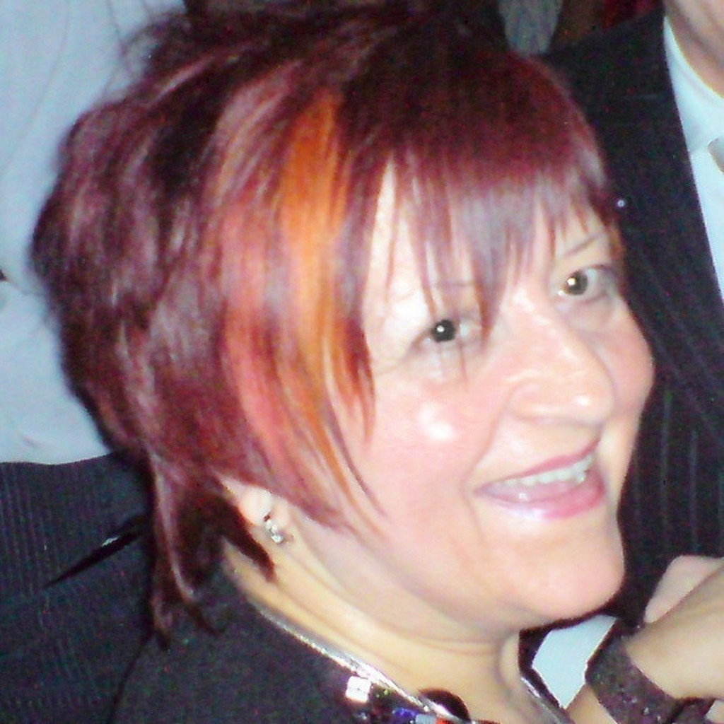 Eva Hubert - Managerin Transport - Verkehrsleiterin - Hubert Transport ...