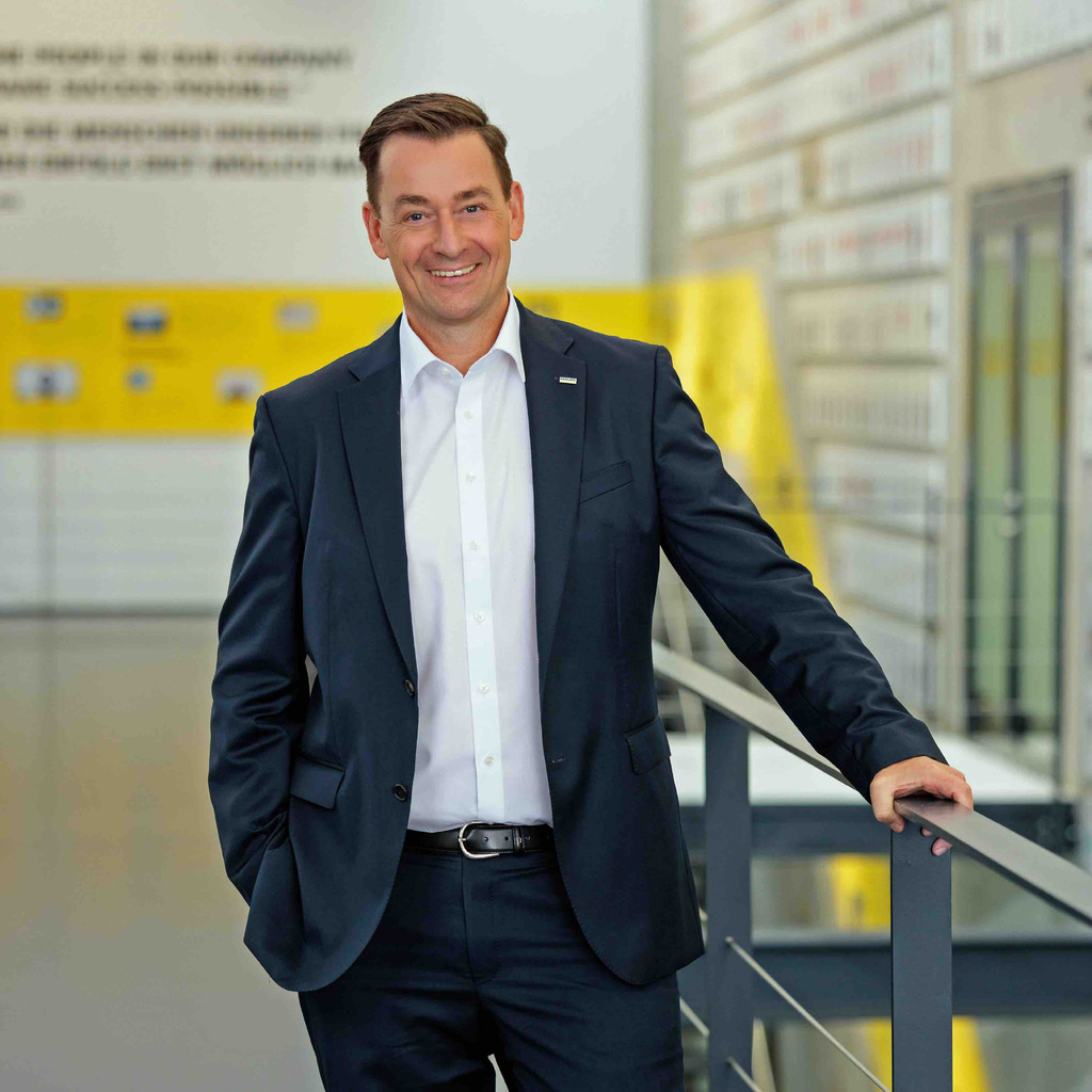 Carls aus Hamburg in der Personensuche von Das Telefonbuch