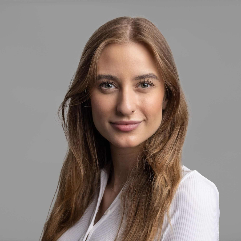 Victoria Polacy - Baufinanzierungs-Spezialistin - BauDarlehen24 ...