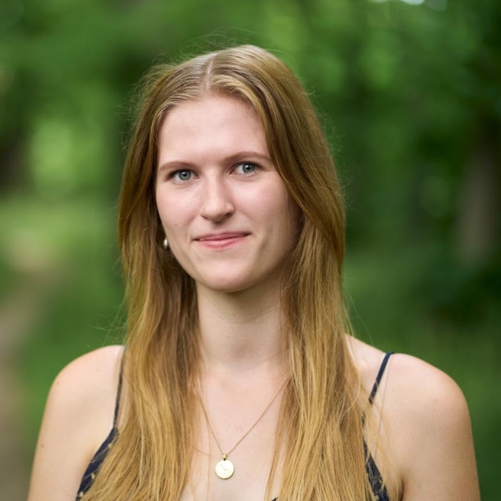 Peggy Gießler - Mitarbeiterin Rezeption - RHÖN-KLINIKUM AG | XING