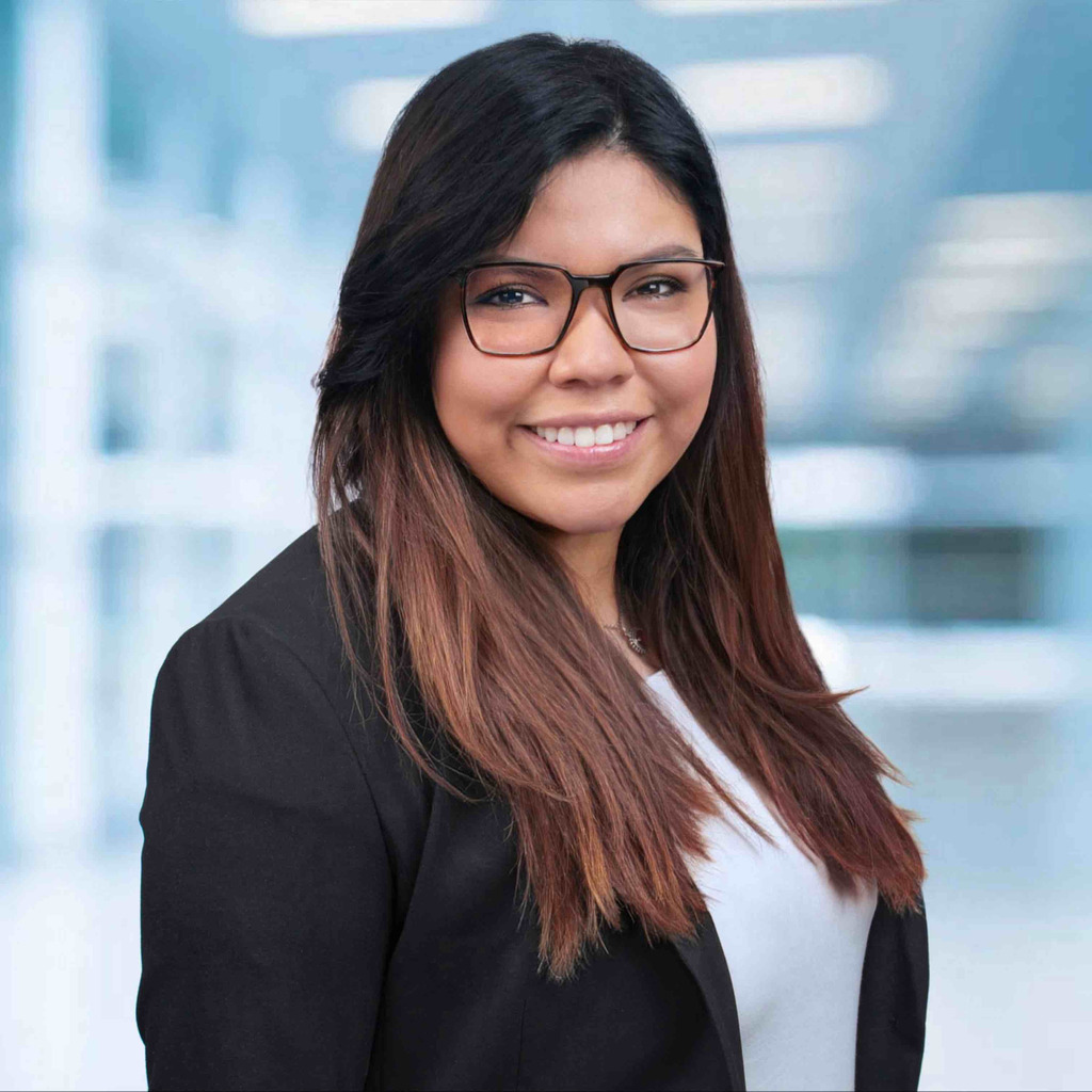 Julia Lotz - Fotografin - WAVE Distribution & Computersysteme GmbH | XING