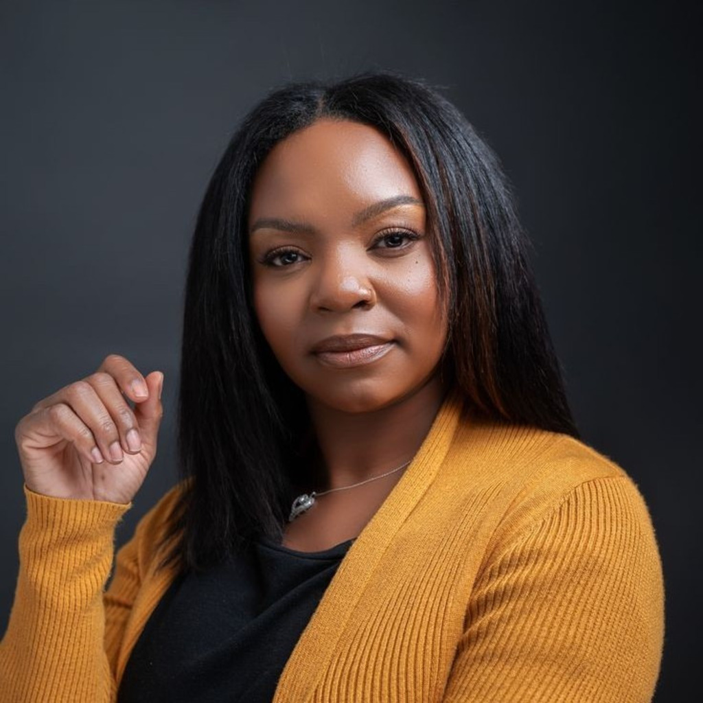 Emily Micheal - Human Resources Specialist - Accenture | XING