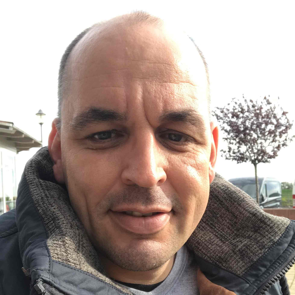 Steve Rakow - Leitung Baufinanzierung - Immobilien - Fiscum GmbH | XING