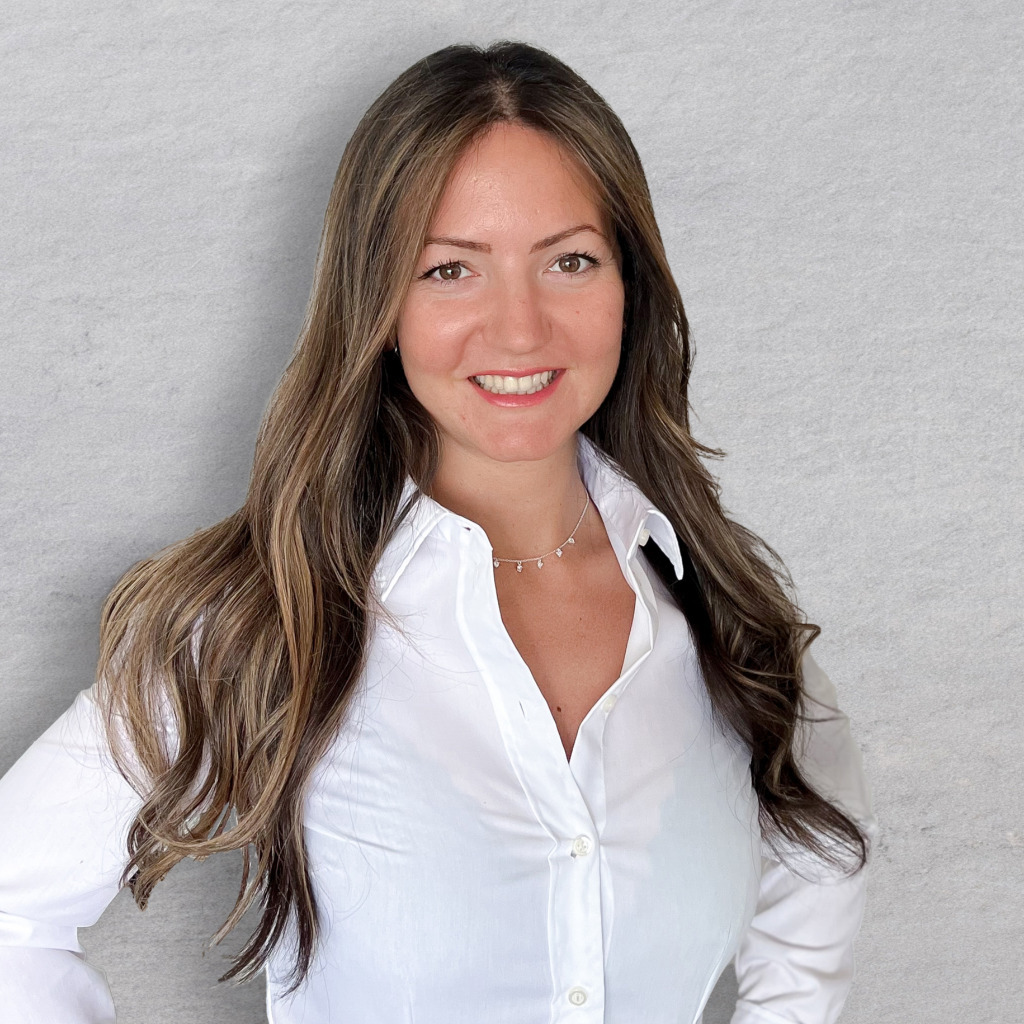 Selin Holdenried - Senior Talent Manager - PMX GmbH | XING