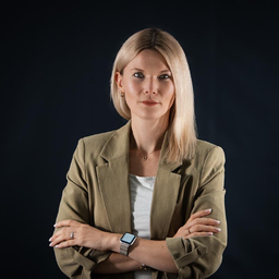 Laura Wolf - Marketing Manager Online & Classic - Theben Smart Energy ...