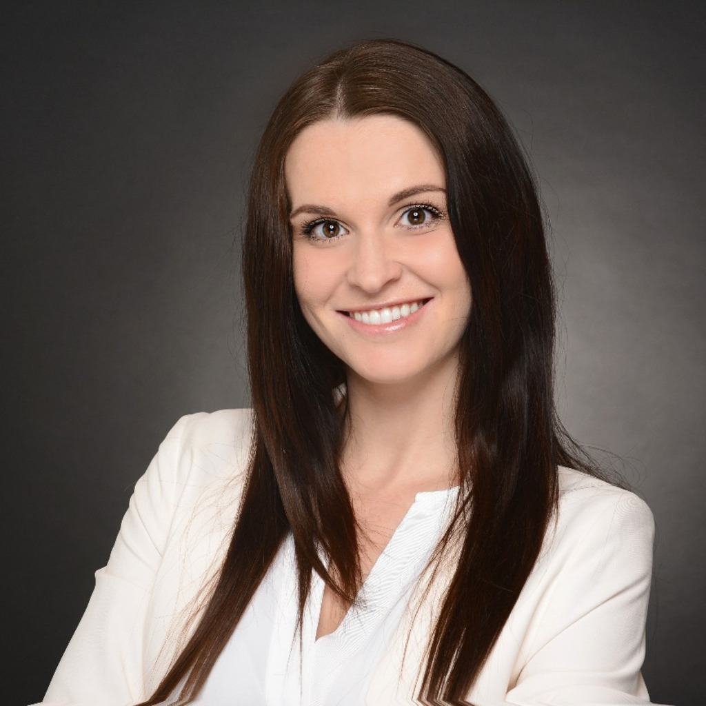 Julia Bittner - HR Manager - Rath AG | XING