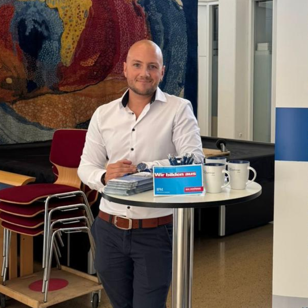 Jannik Möller - Abschnittsleiter - Niederberger Gruppe | XING