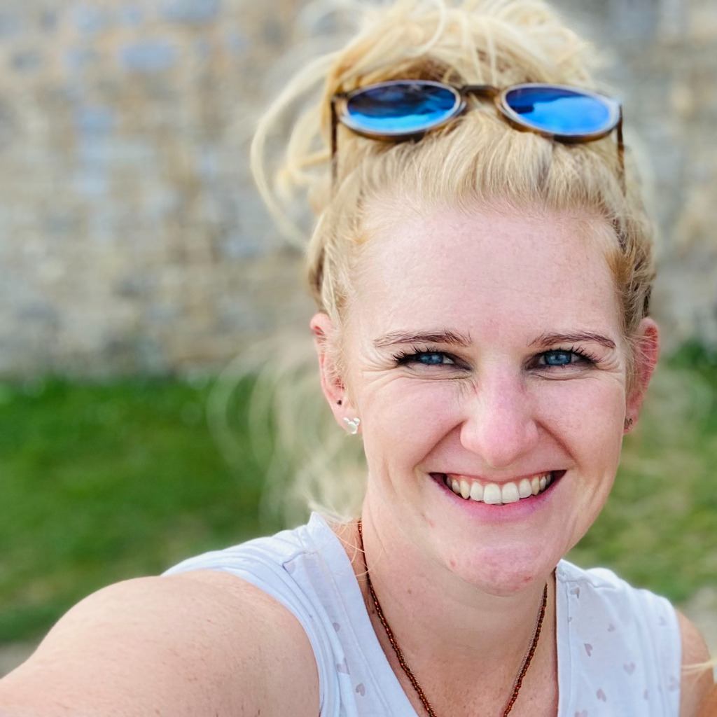 Catharina Rizzo - Sachbearbeiter - Daimler AG / Mercedes-Benz AG | XING