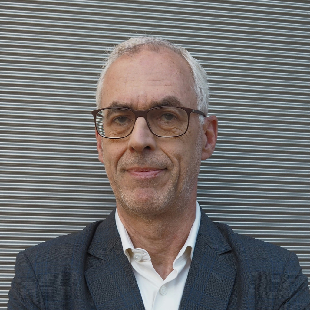 Benjamin Jahnes - Head of IT-Quality Management - PHOENIX group | XING