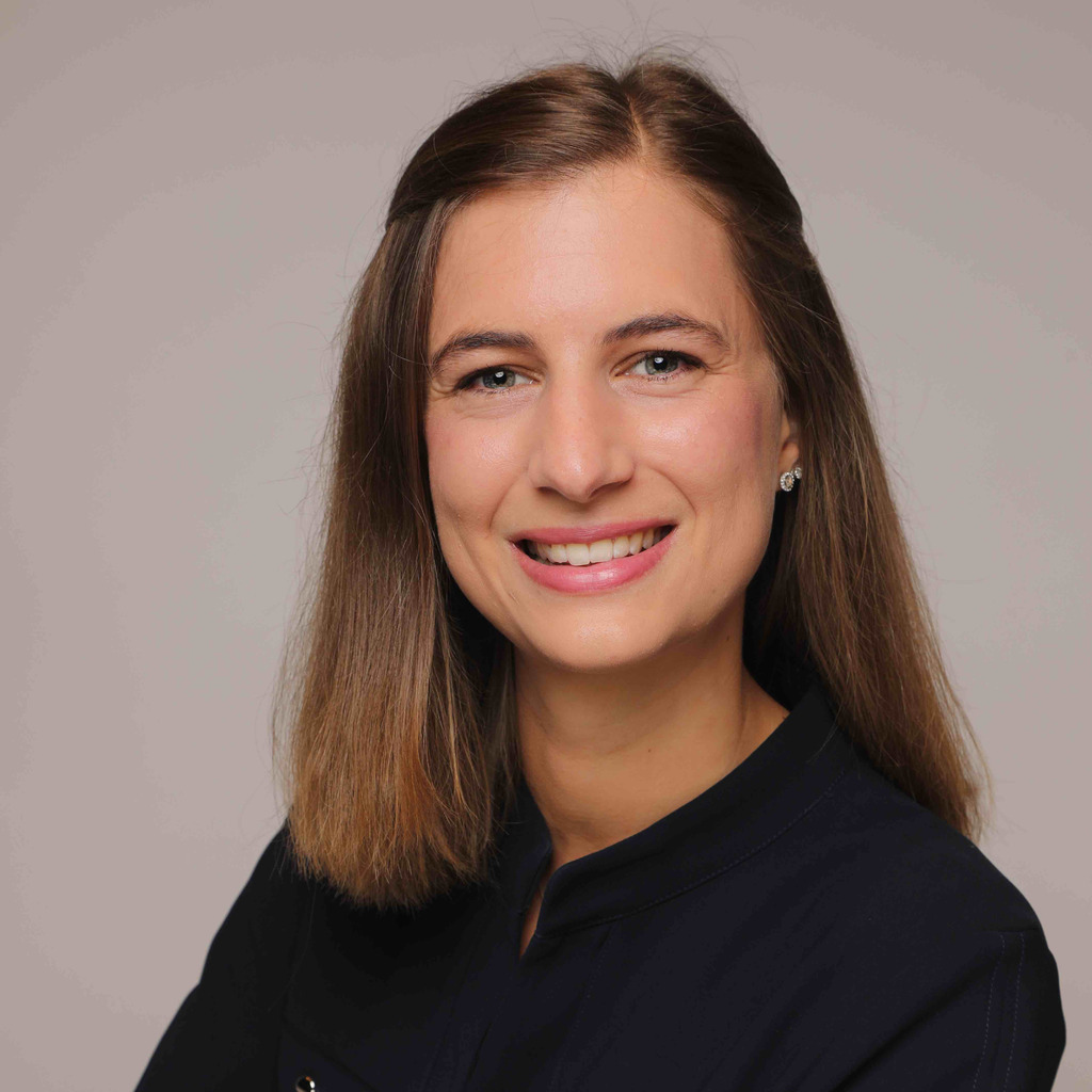 Nadine Hertranft - IT Rollout Manager SAP SuccessFactors - BMW Group | XING