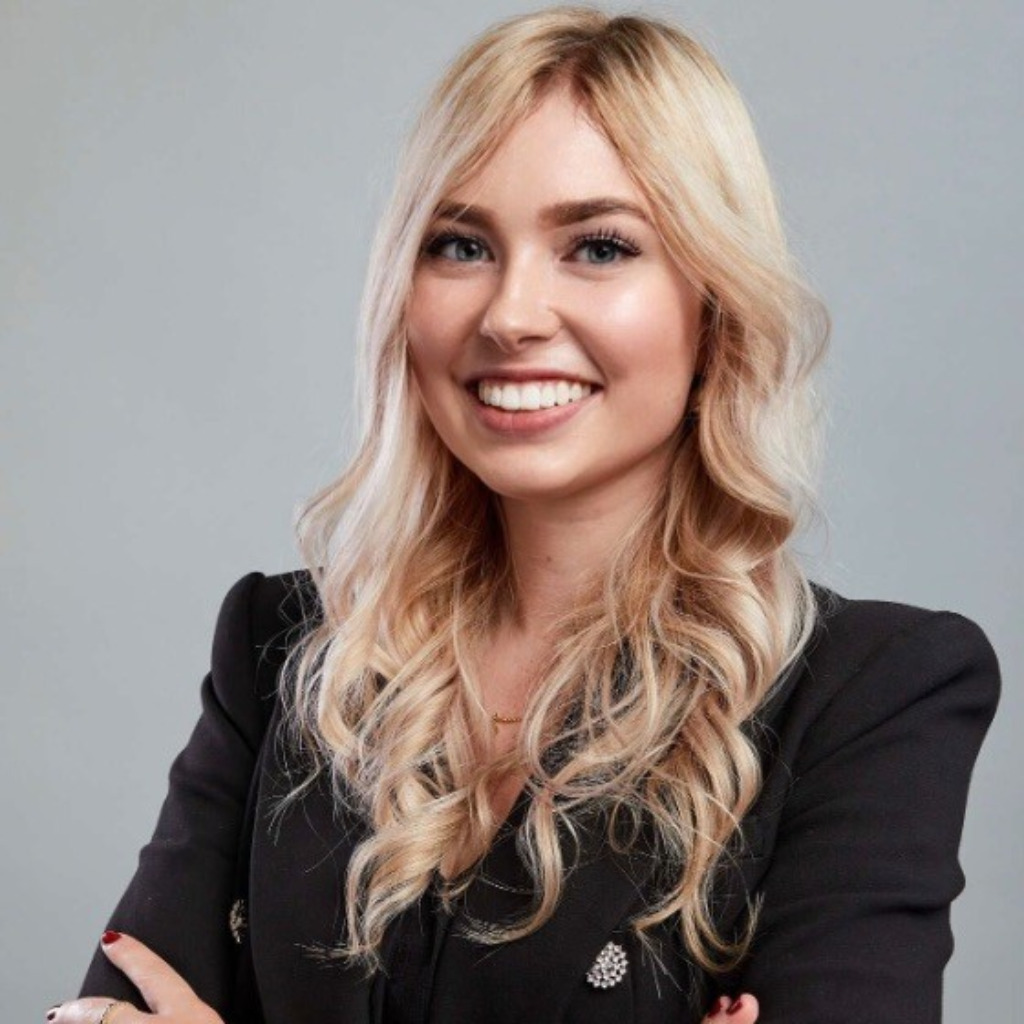 Laura Steinbeißer - HR Recruiter - FENECON GmbH | XING