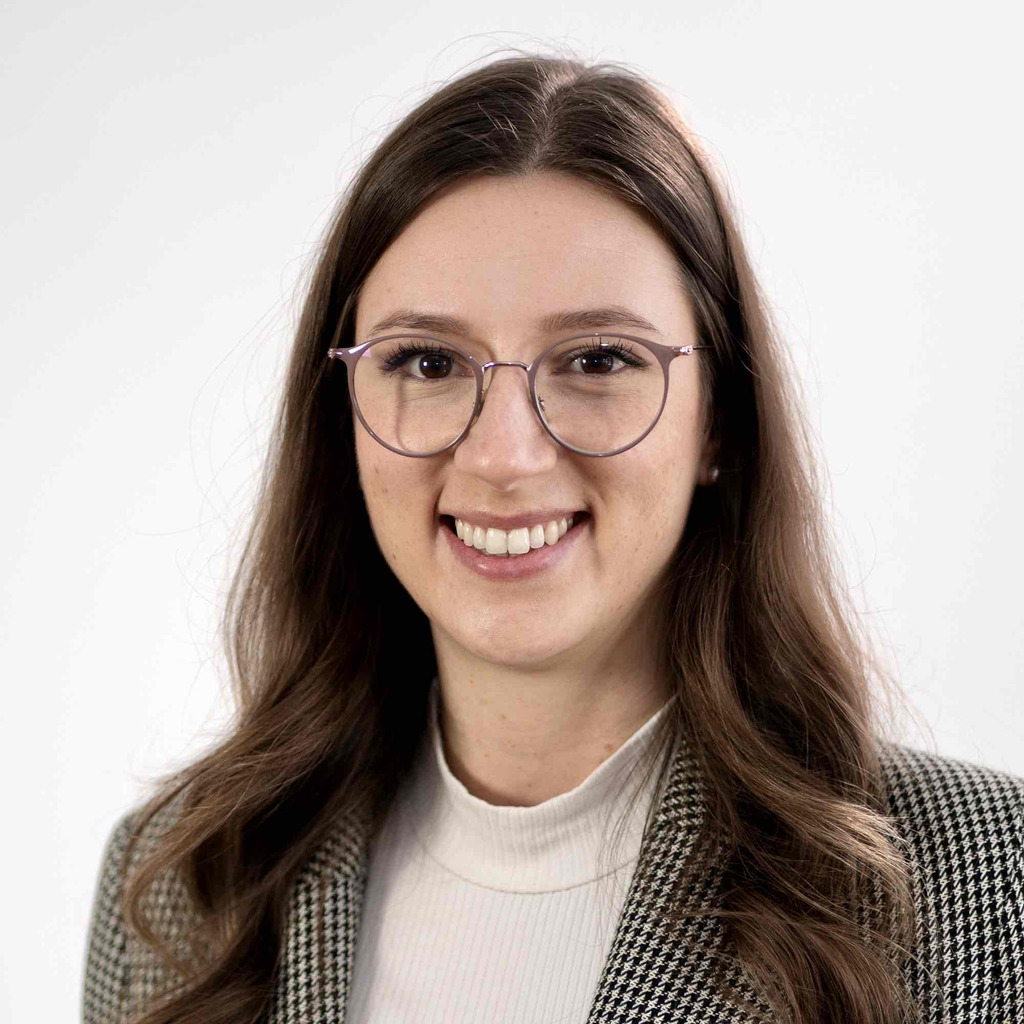 Melanie Lay's Instagram, Twitter & Facebook on IDCrawl