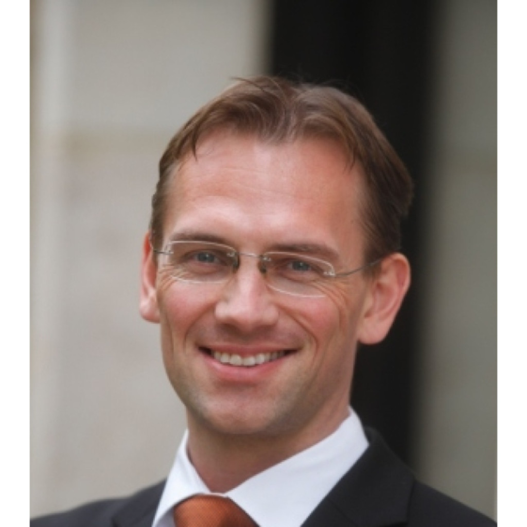 Prof. Dr. Patrick Behr - Associate Professor of Finance - Brazilian School of Public and ...