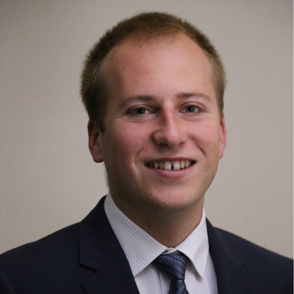 Maximilian Hell - Bachelorstudium Wirtschaftswissenschaften - Leopold ...