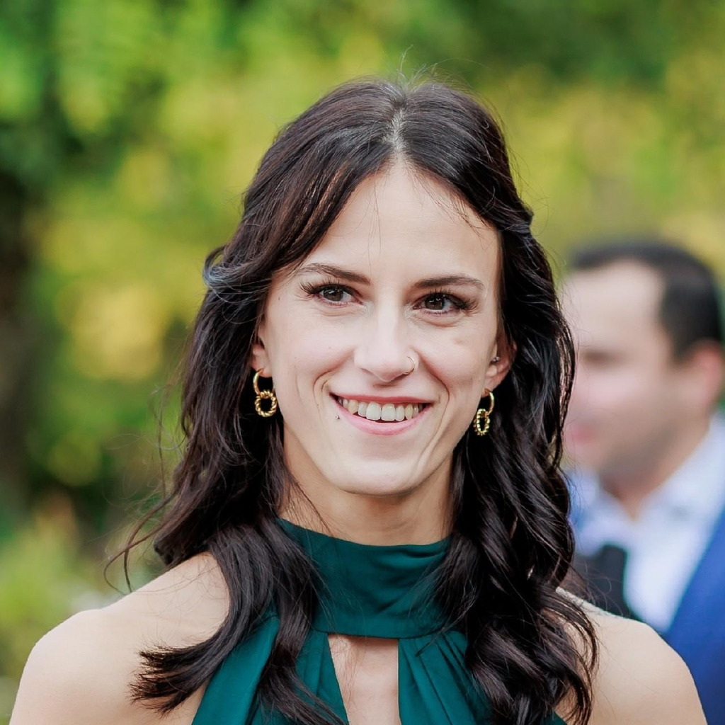 Jennifer Ehrmann - Medizinprodukteberaterin - Zimmer MedizinSysteme ...