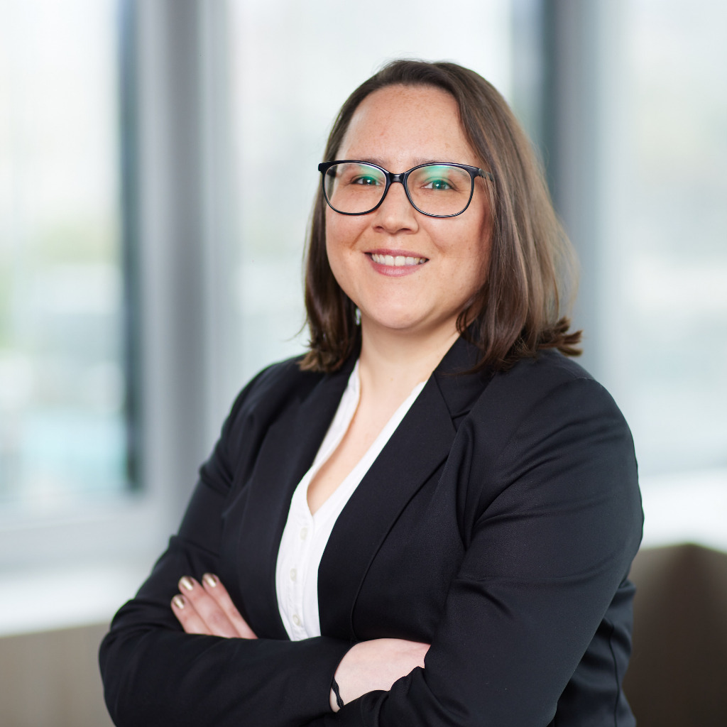 Nadine Eberhardt - Finanzmanagement - Raiffeisen e-force GmbH | XING