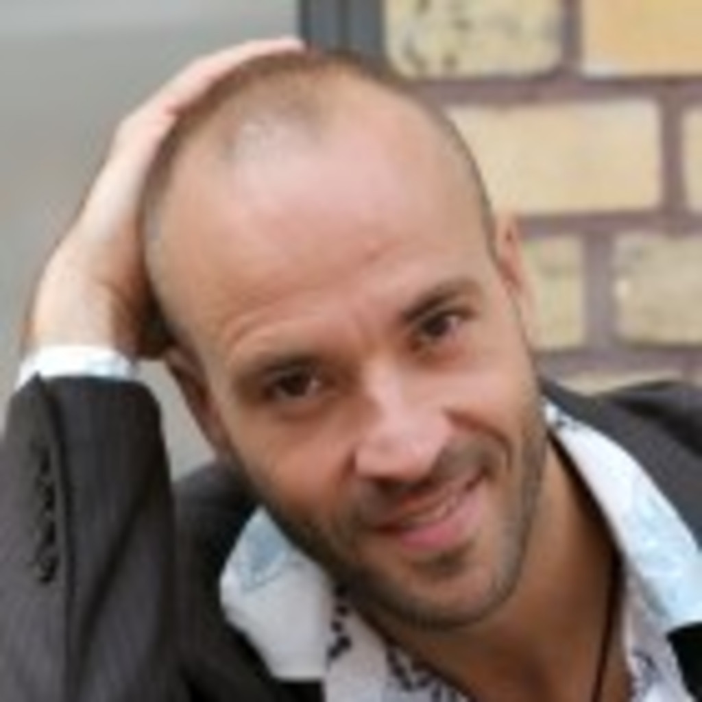 Valentin Schmidt - Yogi - YogaTeamBerlin, Spirityoga | XING