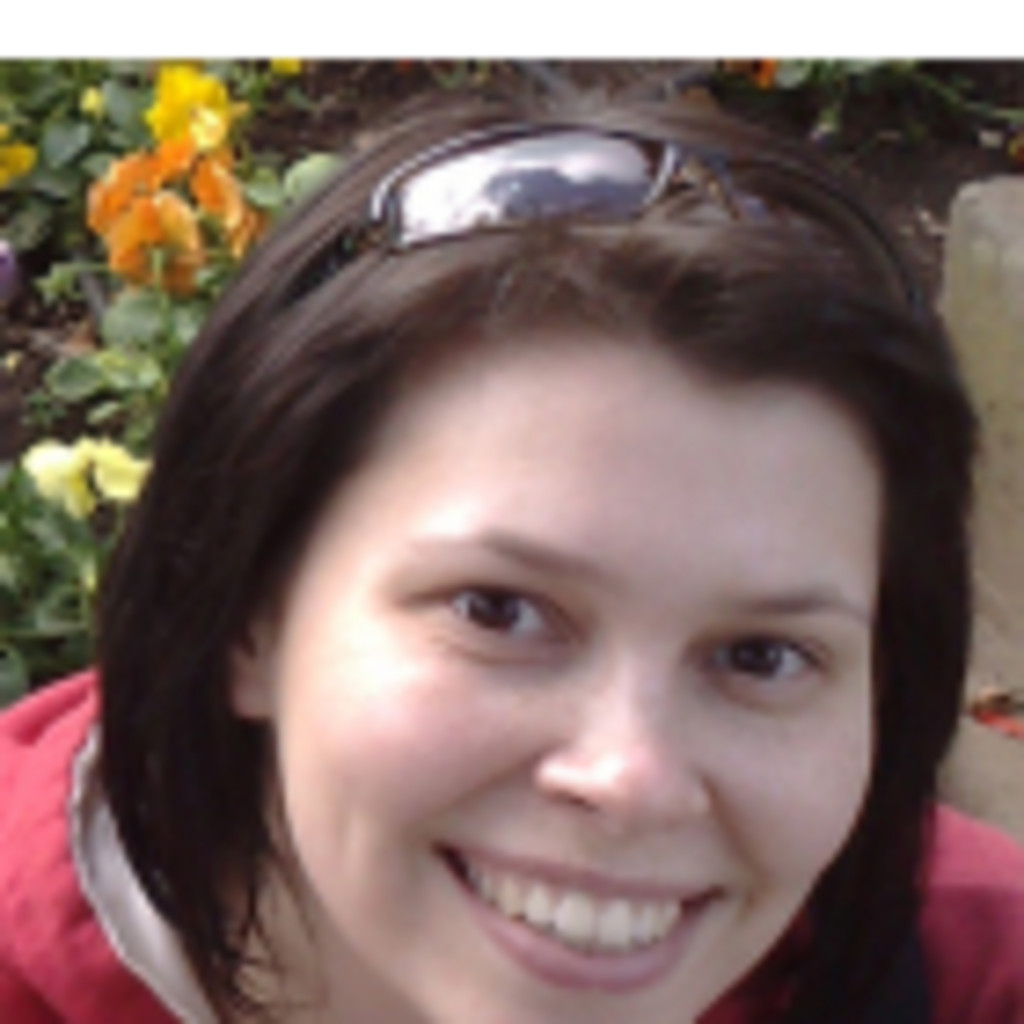 Julia Aza Chernovol - Consultora - FullSIX | XING