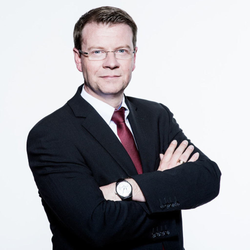 Sven Becker - Bereichsleiter IT-Software & Technologie - Boerse ...