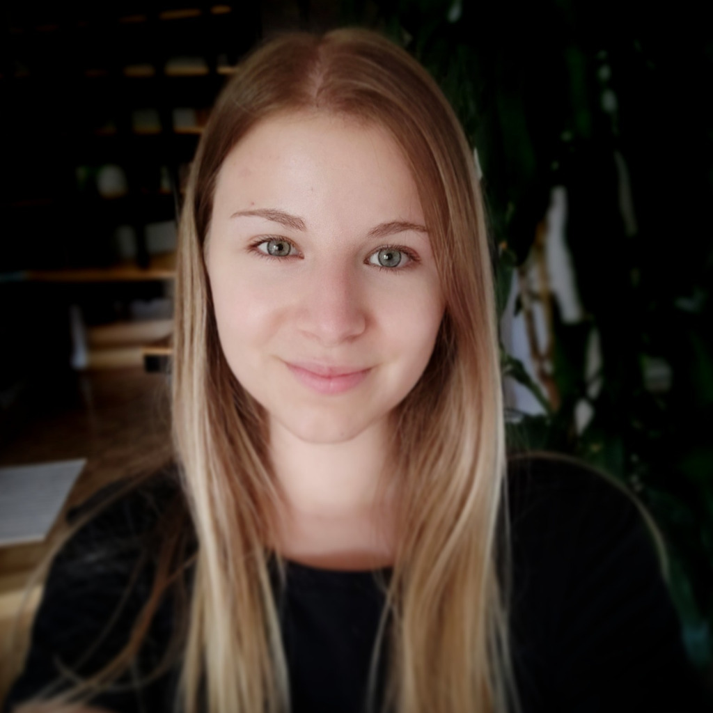 Alexandra Polič - Junior Redakteurin - ROLLING PIN Media GmbH | XING