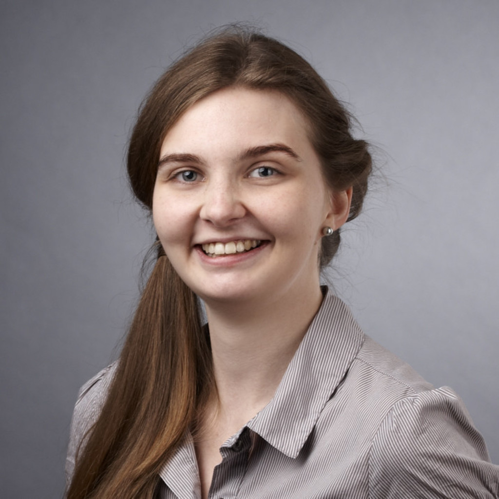 Simone Joseph - Stellvertretende Importleitung - Kienast ...